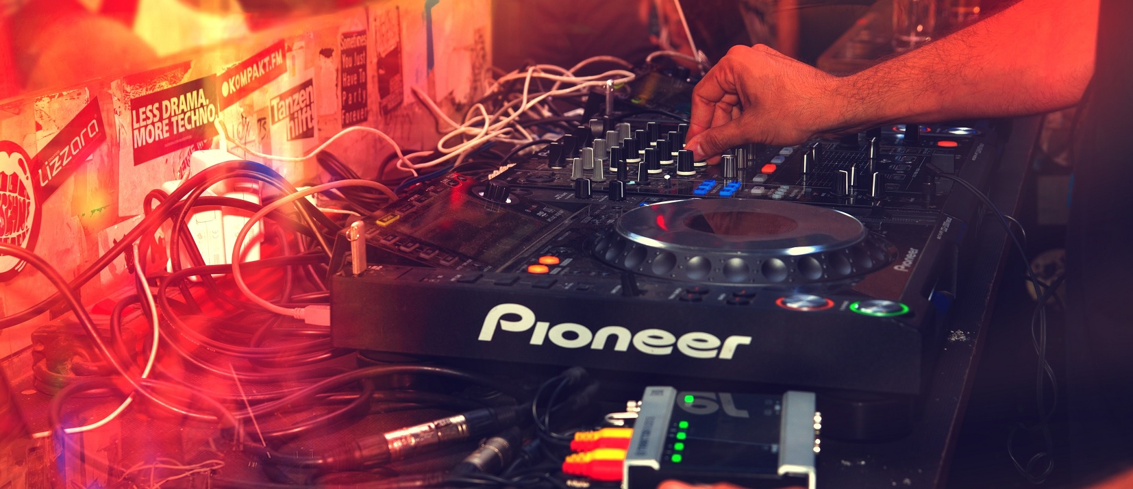 John Smith Discos - Quality Discos and Entertainment for all occasions